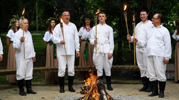 Słowiańskie tradycje powróciły podczas „Powitania Lata i Wianków” w ...